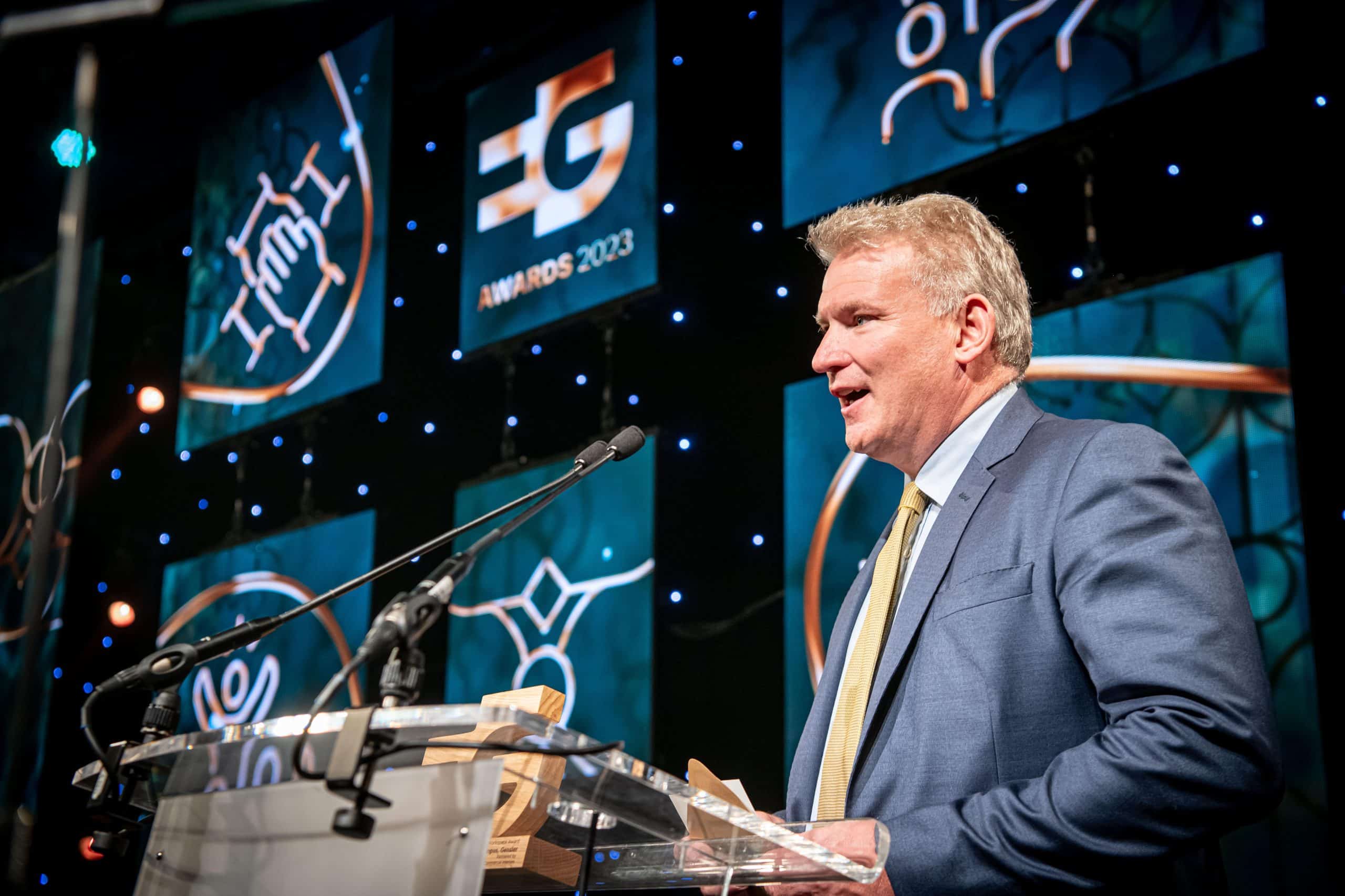 Ruby Wax meets...Darryl Easton - East On Projects